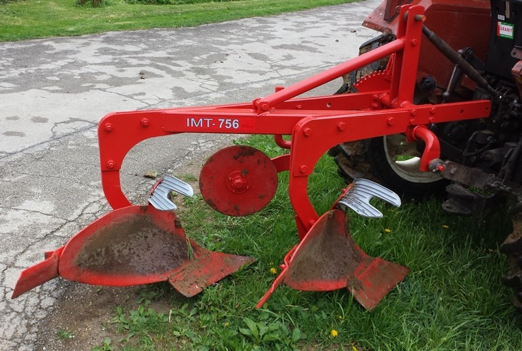 plug IMT 756 - kmetija24.si