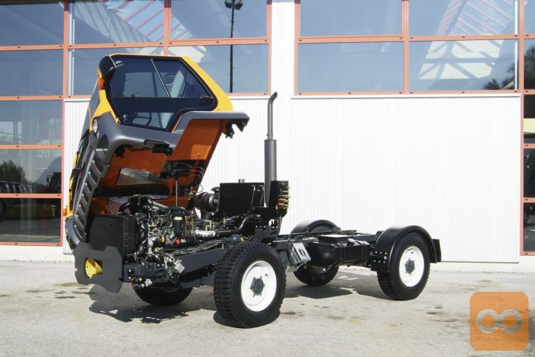 Transporter, Lindner Unitrac 102 - kmetija24.si