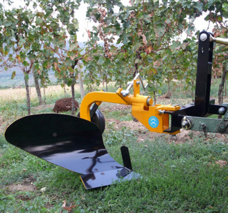 Plug, AgroPretex P18, za traktorje 16-30 KM - kmetija24.si