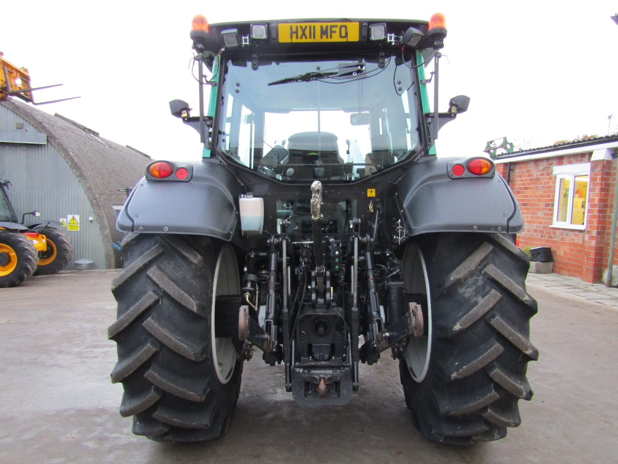 Valtra N111 - 2011 - kmetija24.si