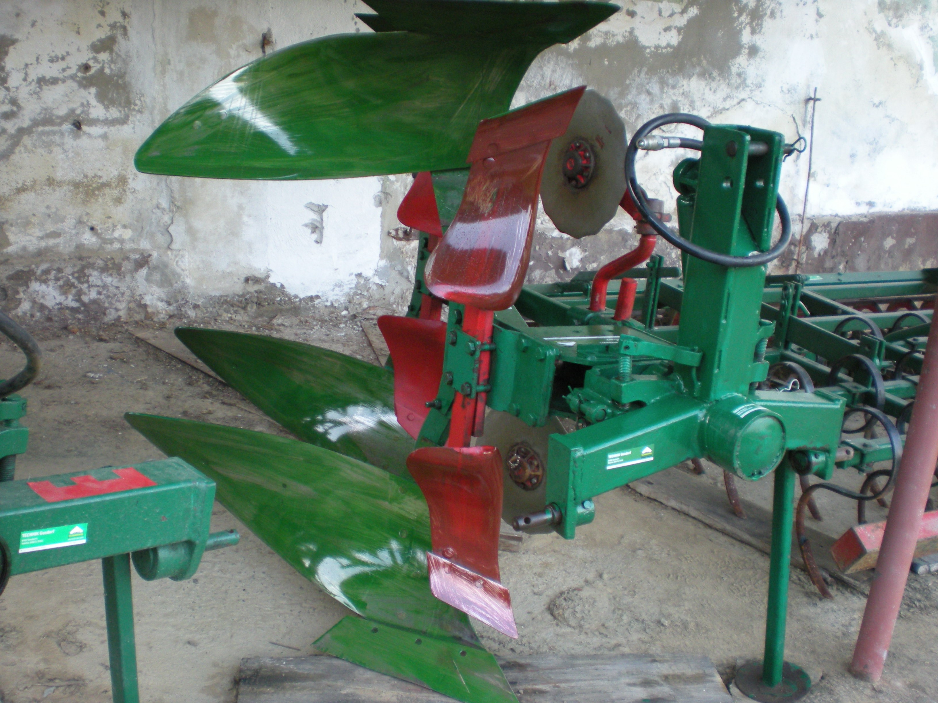 Plugi - kmetija24.si