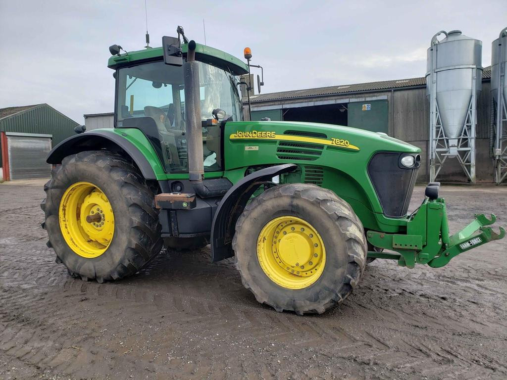 2004 John Deere 7820 - kmetija24.si